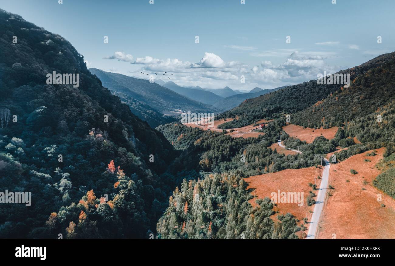 Paysage épique Banque de photographies et d’images à haute résolution - Alamy