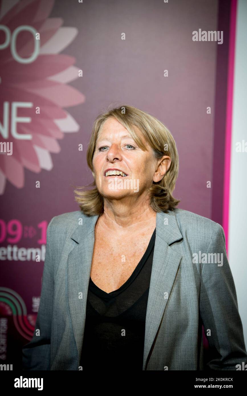 Tempo delle donne triennale Banque de photographies et d’images à haute ...