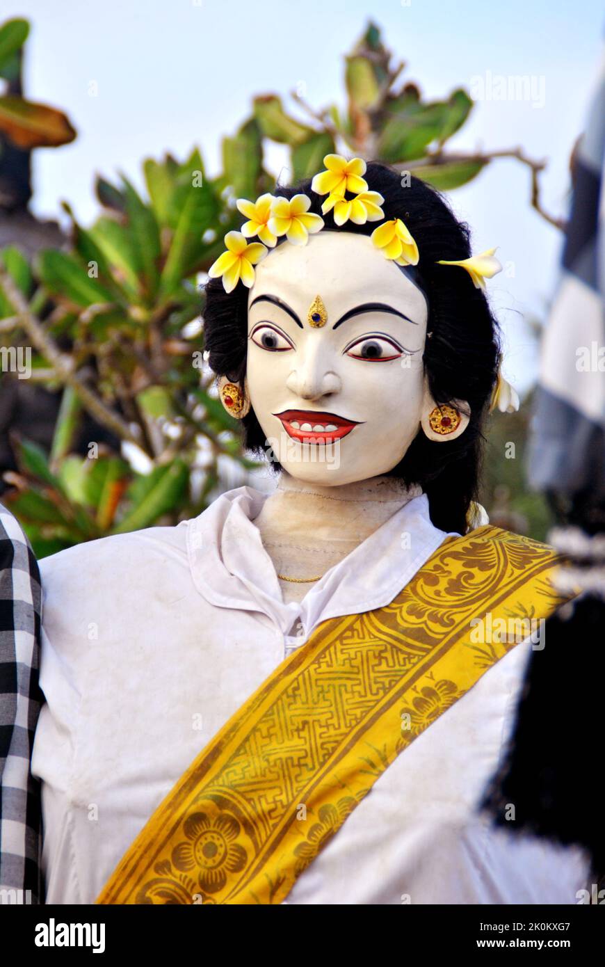Statue balinaise ou barong. Les hindous balinais croient que Barong ...