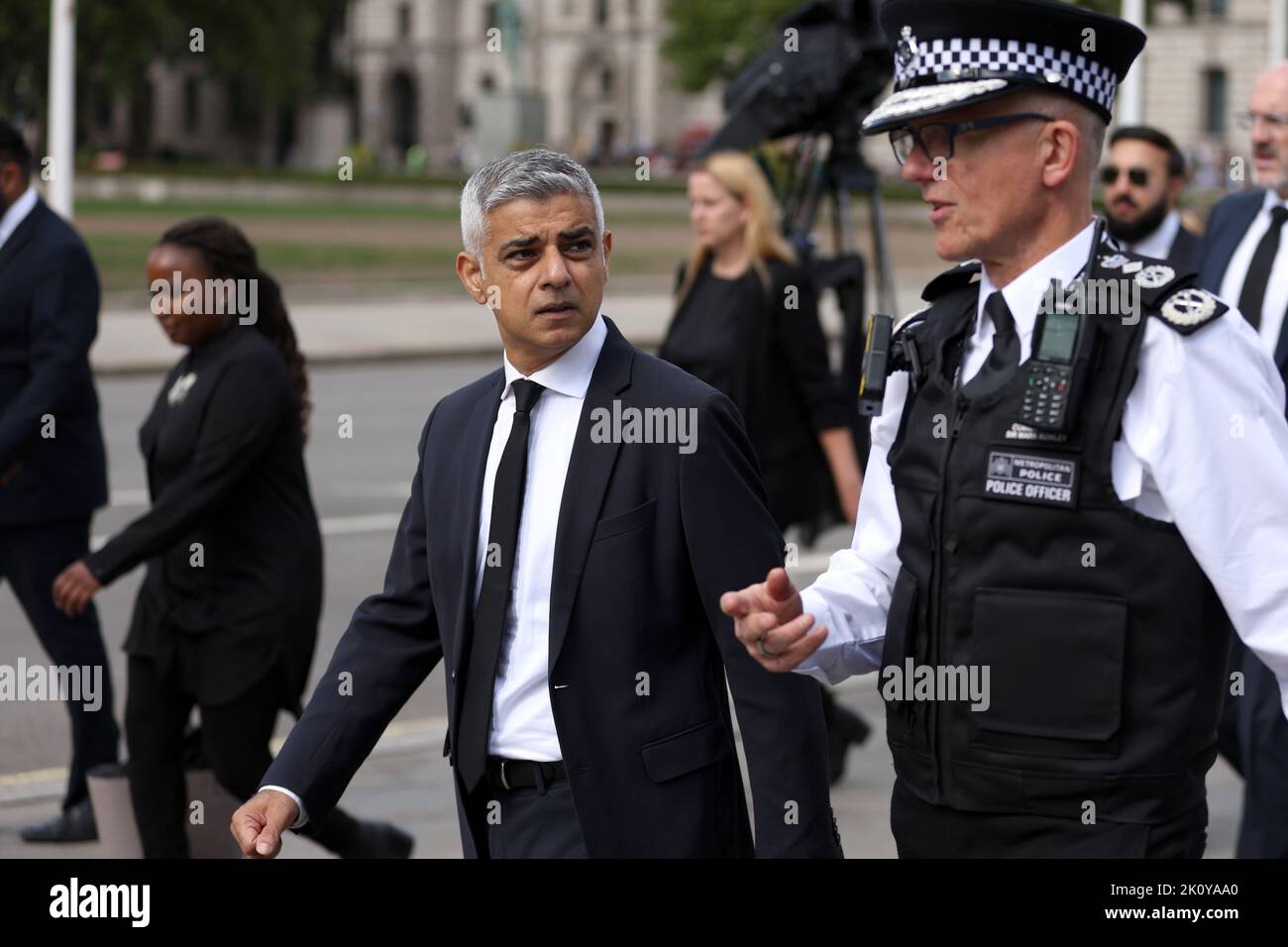 Le maire de Londres Sadiq Khan avec le commissaire de la police ...