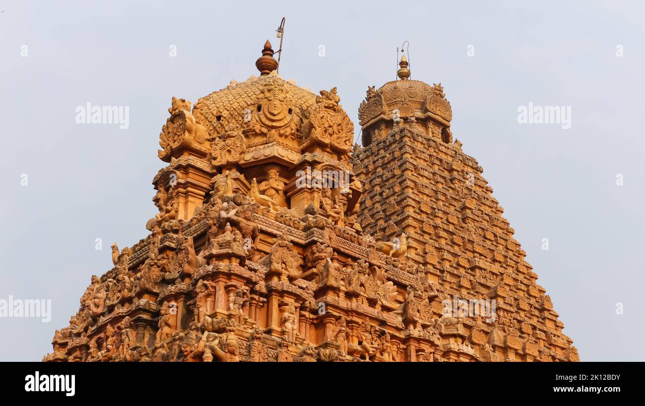 Le beau temple de Brihadeshwara, temple de la dynastie Chola, dédié à ...