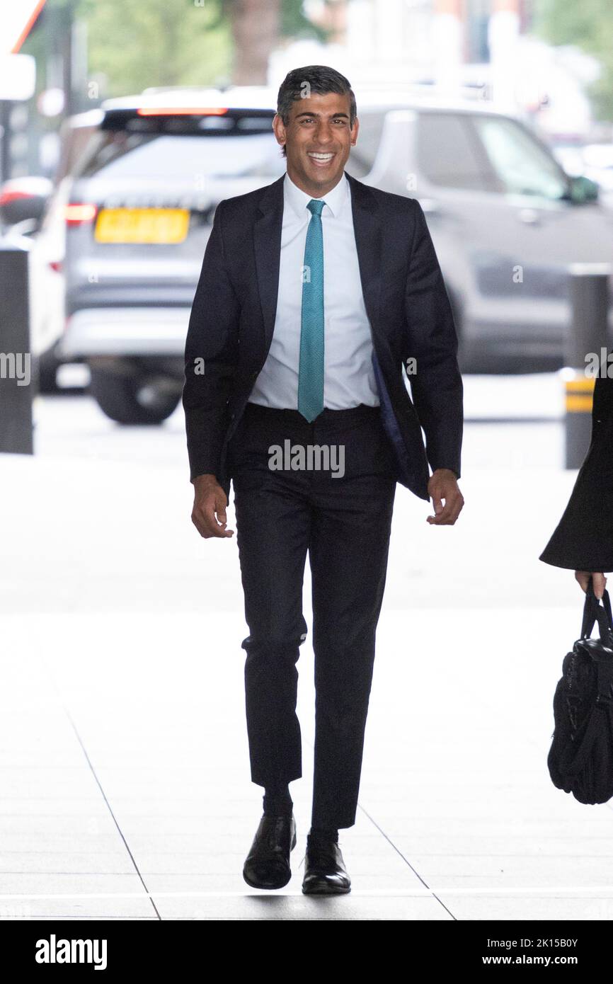 Nouveau salon politique phare de la BBC dimanche avec les airs de Laura ...