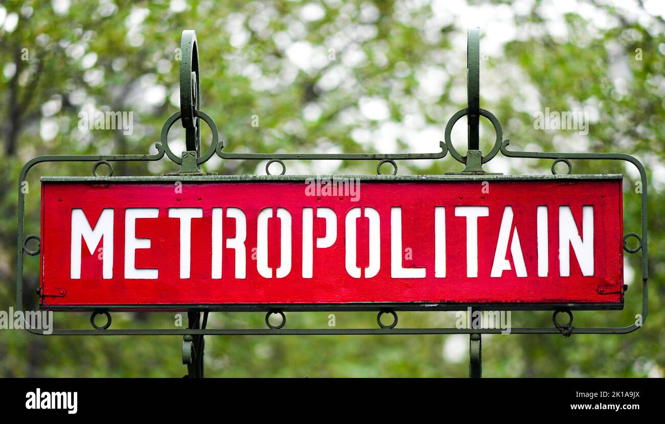 Paris metro logo Banque de photographies et d’images à haute résolution ...