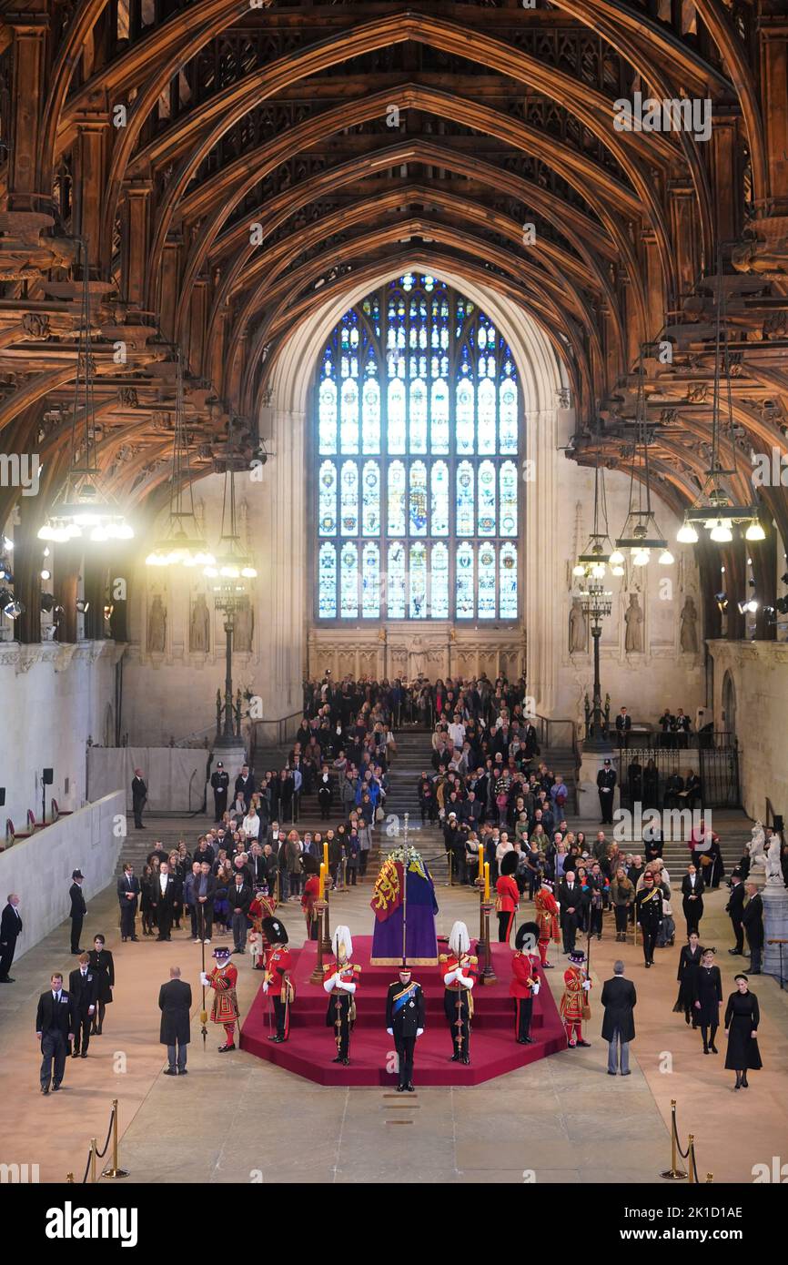 Les petits-enfants de la reine Elizabeth II (à gauche du bas) Peter ...