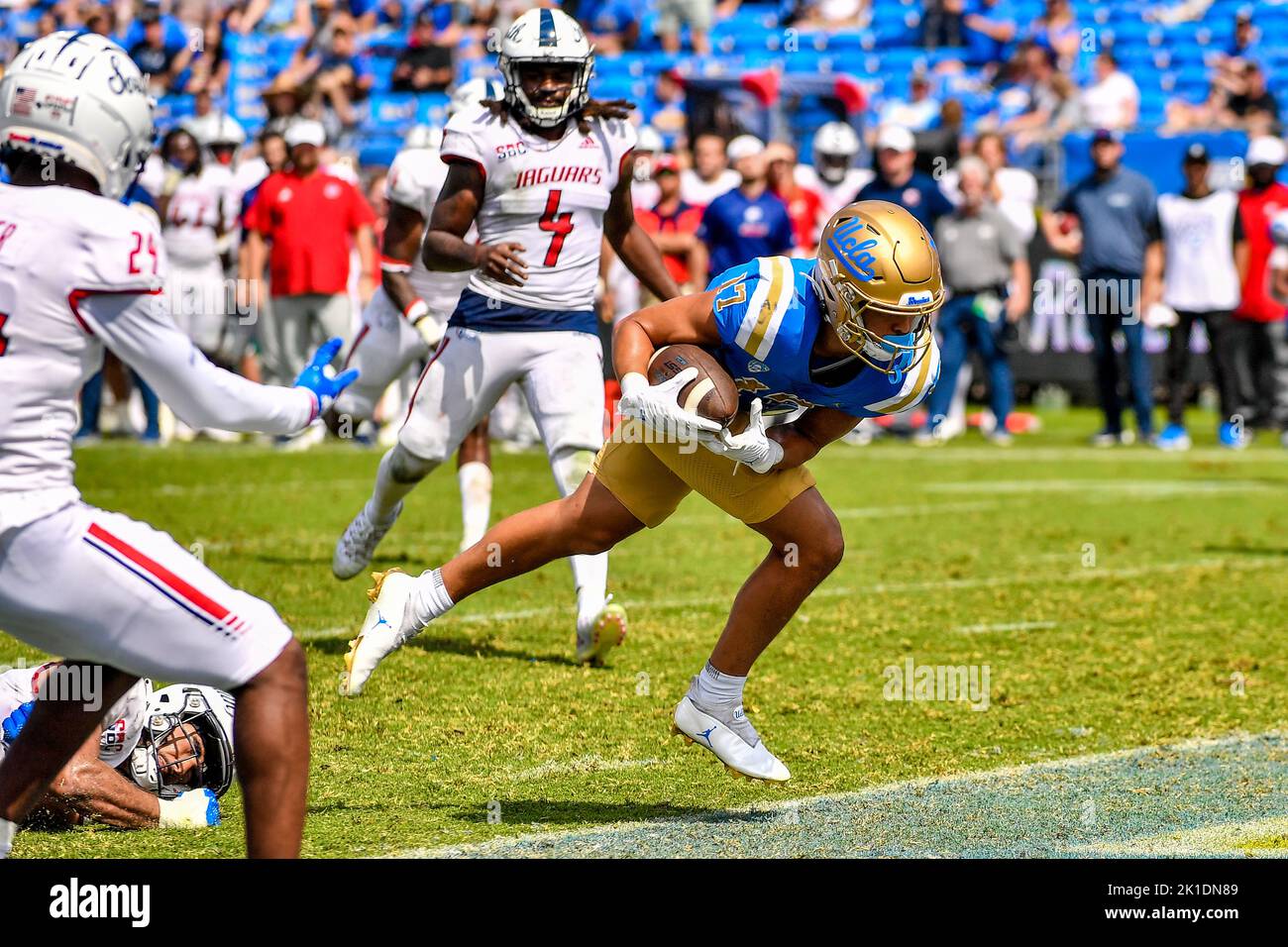Logan loya Banque de photographies et d’images à haute résolution - Alamy
