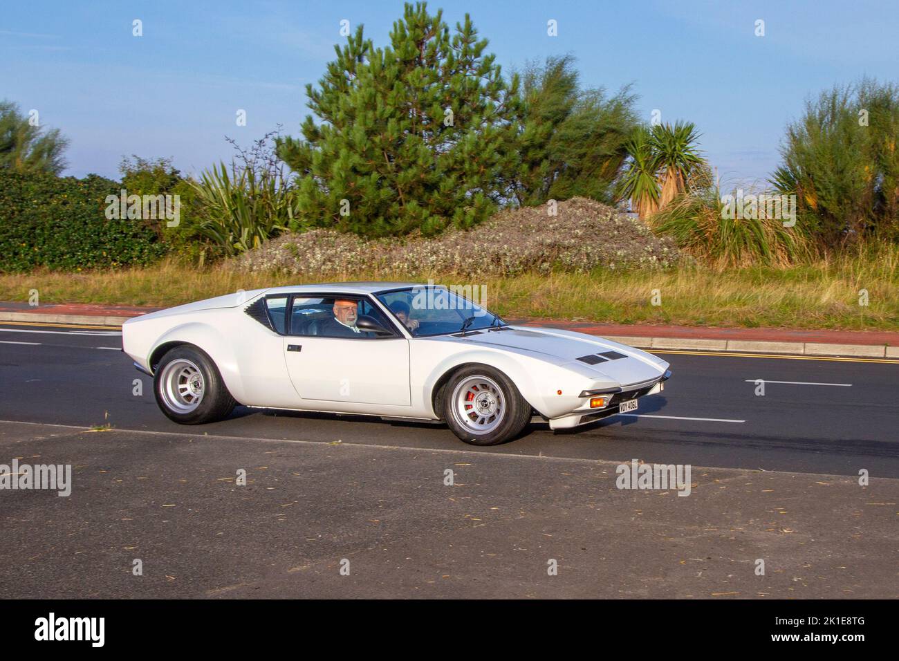 1974 de tomaso pantera gt4 Banque de photographies et d’images à haute ...