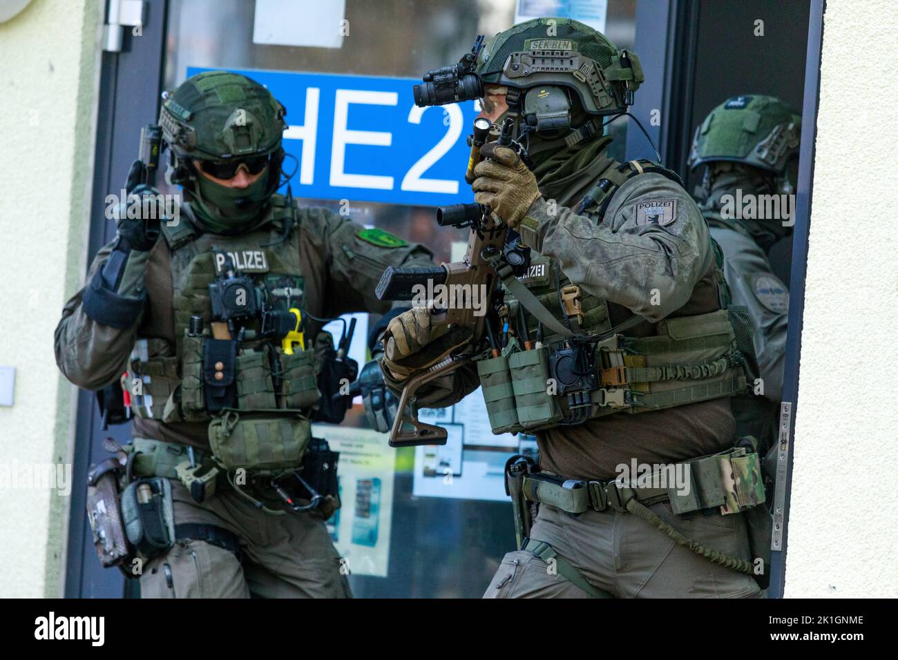 Berlin/Allemagne - 18 septembre 2022: Les unités tactiques de la police ...