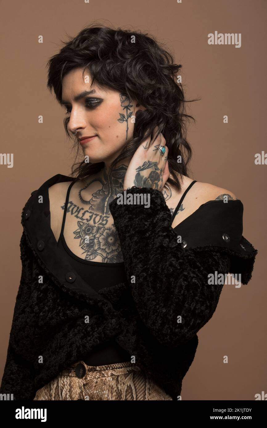 Transgender woman Banque de photographies et d’images à haute ...