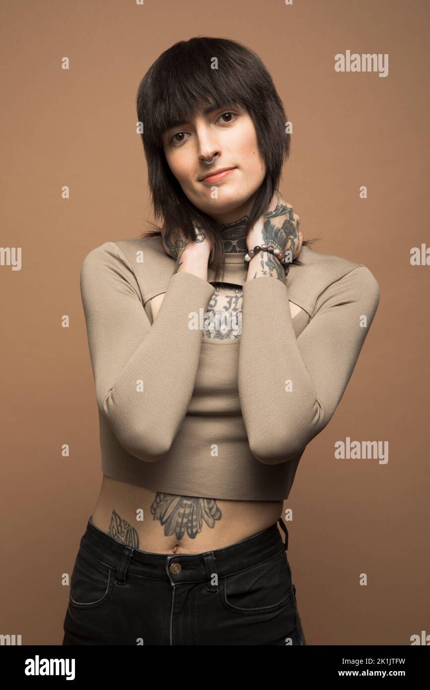 Femme transgenre Banque de photographies et d’images à haute résolution - Page 2 - Alamy