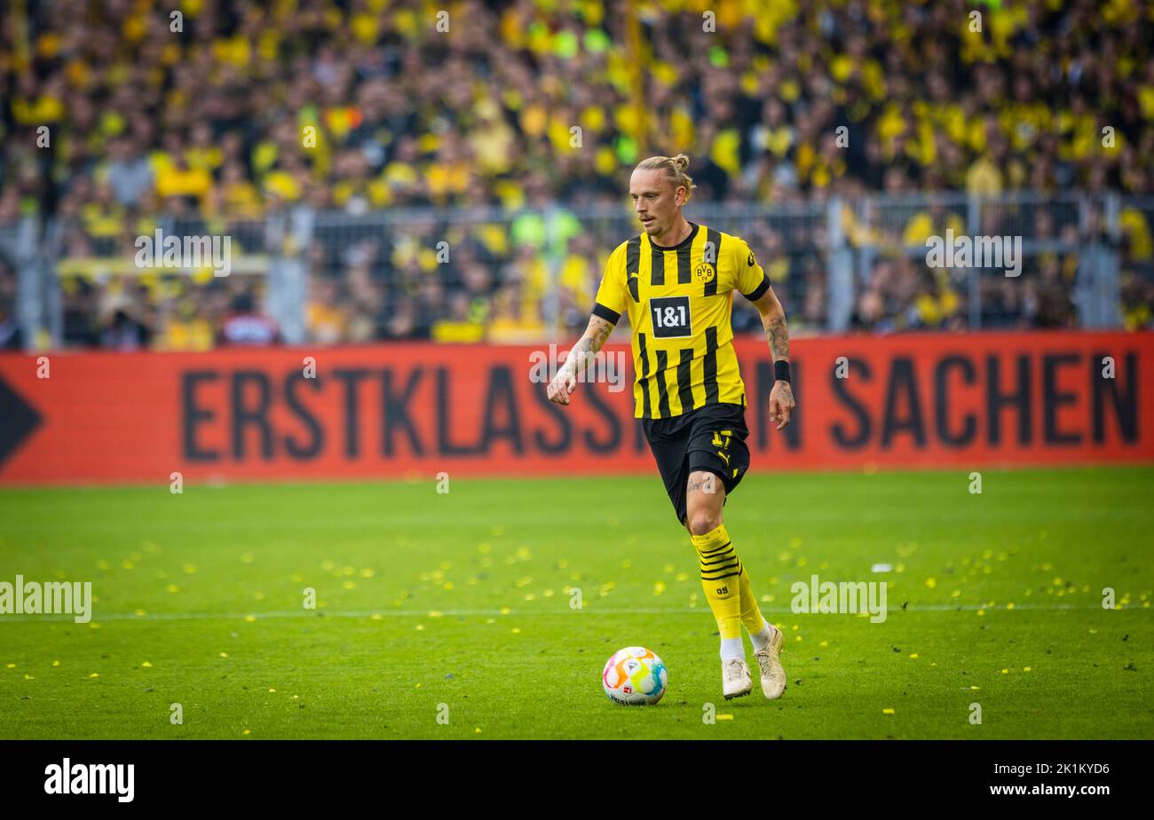 Marius Wolf (BVB) Borussia Dortmund - FC Schalke 04 17.09.2022 ...