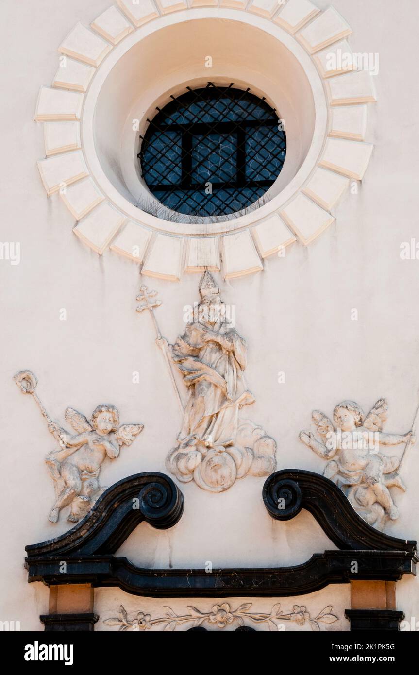 Fronton de fenêtre Banque de photographies et d’images à haute ...