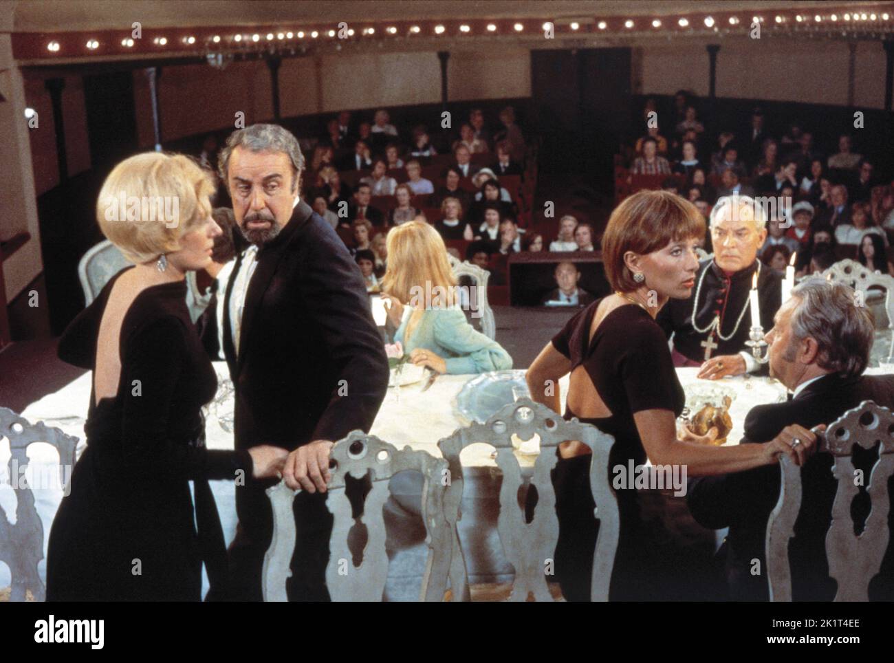 The discreet charm of the bourgeoisie Banque de photographies et d ...