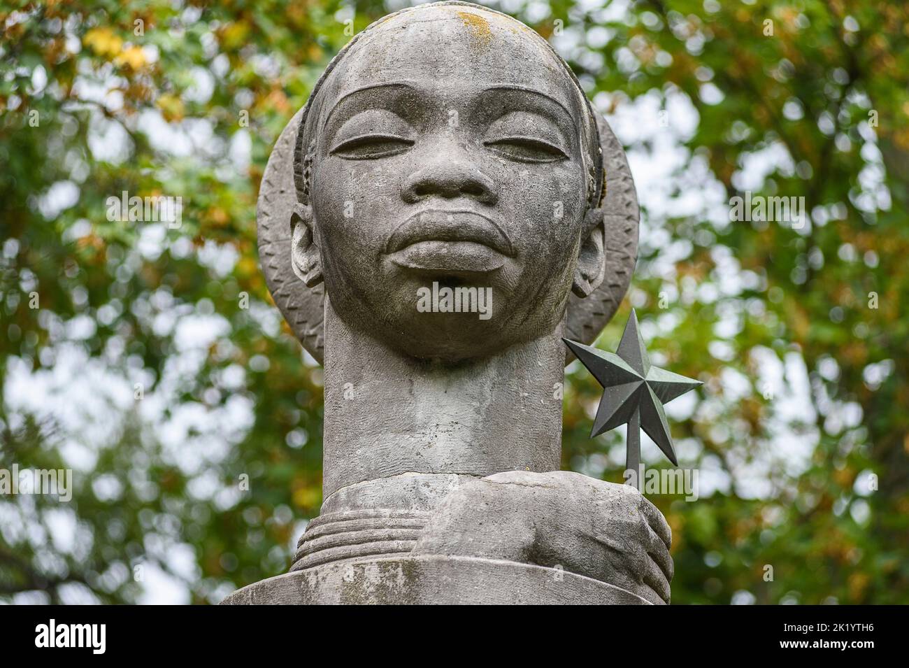 Bruxelles monument aux pionniers belges au congo Banque de ...