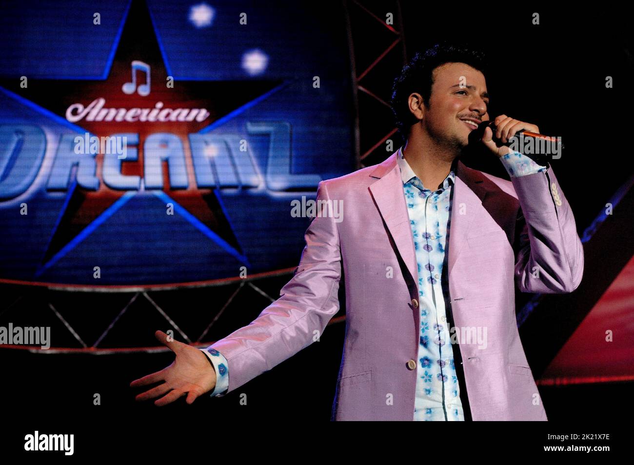 Sam golzari Banque de photographies et d’images à haute résolution - Alamy