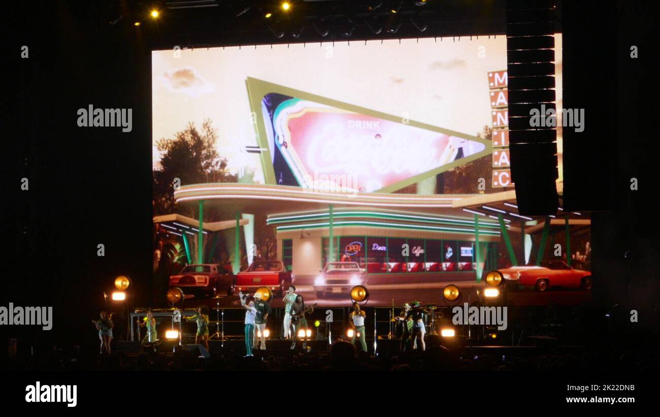 Maniac singer Banque de photographies et d’images à haute résolution ...