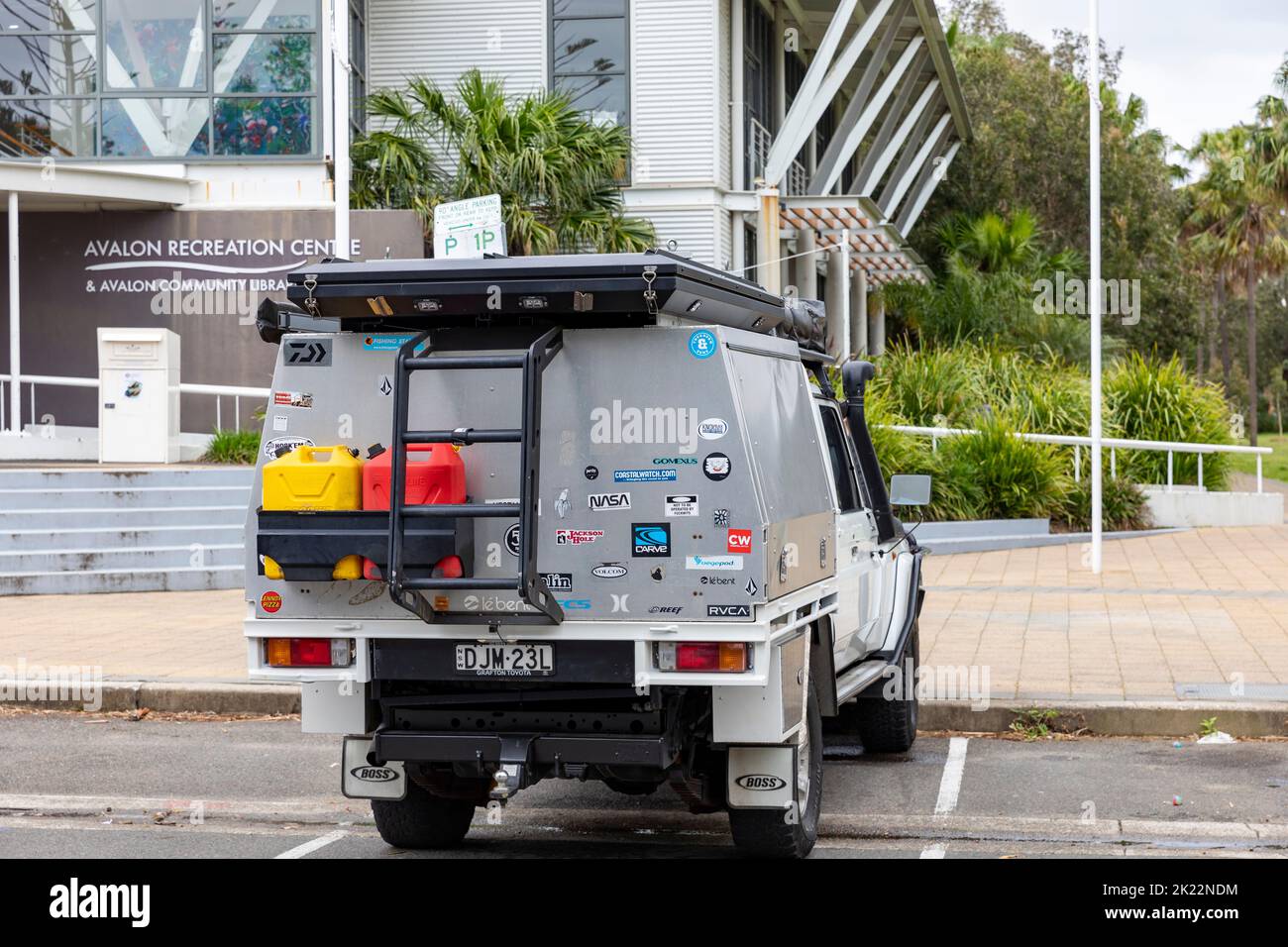 Plateau de table toyota landcruiser Banque de photographies et d’images ...