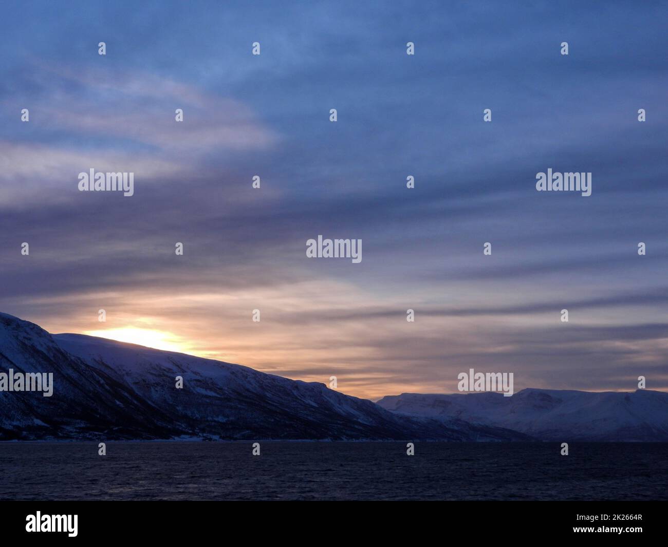 Lyngen alps Banque de photographies et d’images à haute résolution - Alamy