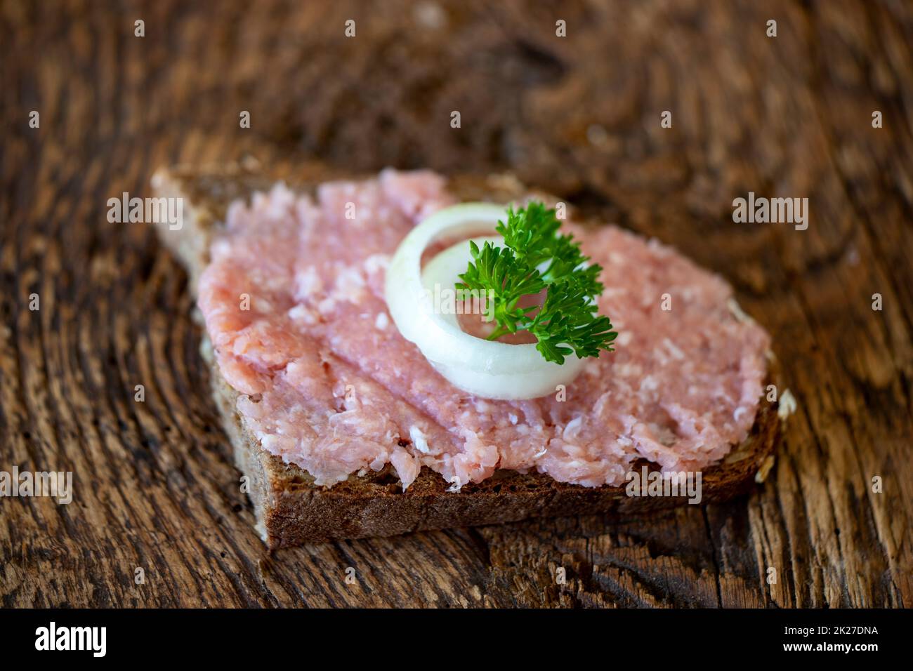 Saucisse de porc au persil mettwurst Banque de photographies et d ...
