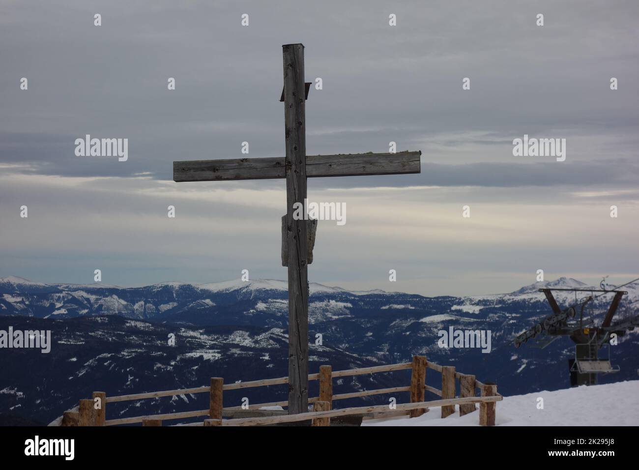 Symbole religieux croix Banque de photographies et d’images à haute ...