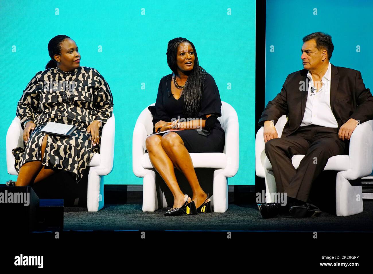 09/18/2022 New York, New York Clare Akamanzi, Tshepidi Moremong et Paul ...