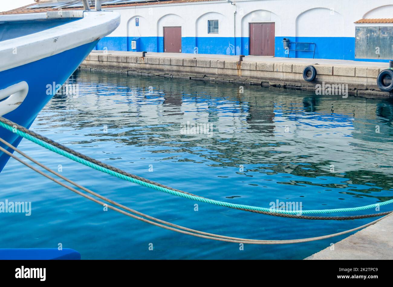 Bateaux dans un port Banque de photographies et d’images à haute ...