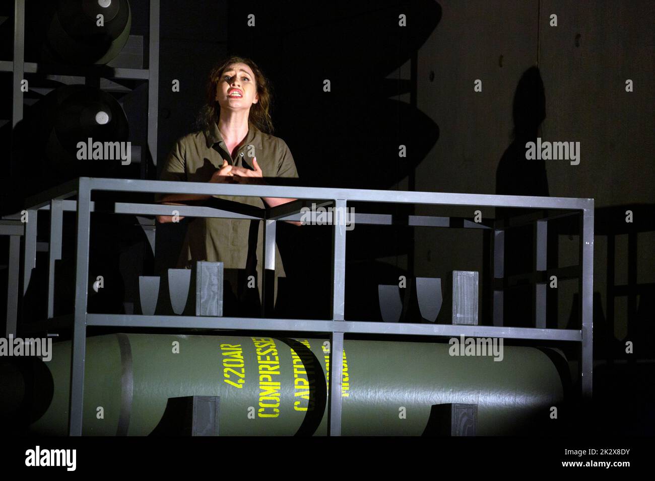 Scène finale, piégée dans un silo de missiles: Elena Stikhina (Aida ...