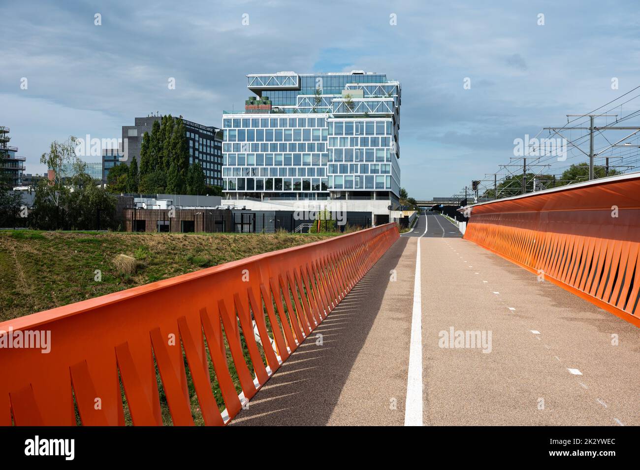 Zaventem, région du Brabant flamand, Belgique, 09 18 2022 - Pont à vélo ...