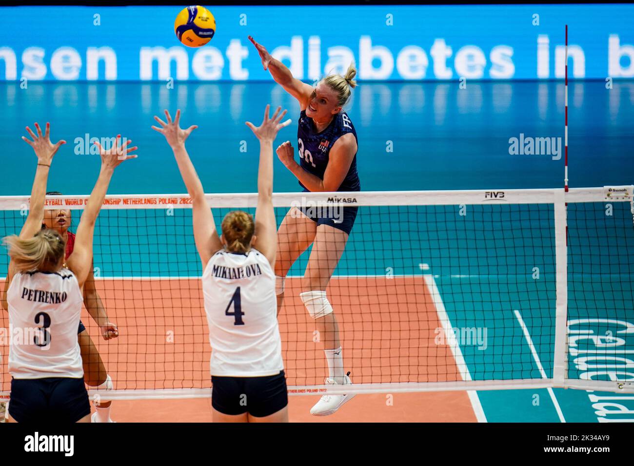 ARNHEM, PAYS-BAS - SEPTEMBRE 24 : Alexandra Frantti des États-Unis ...