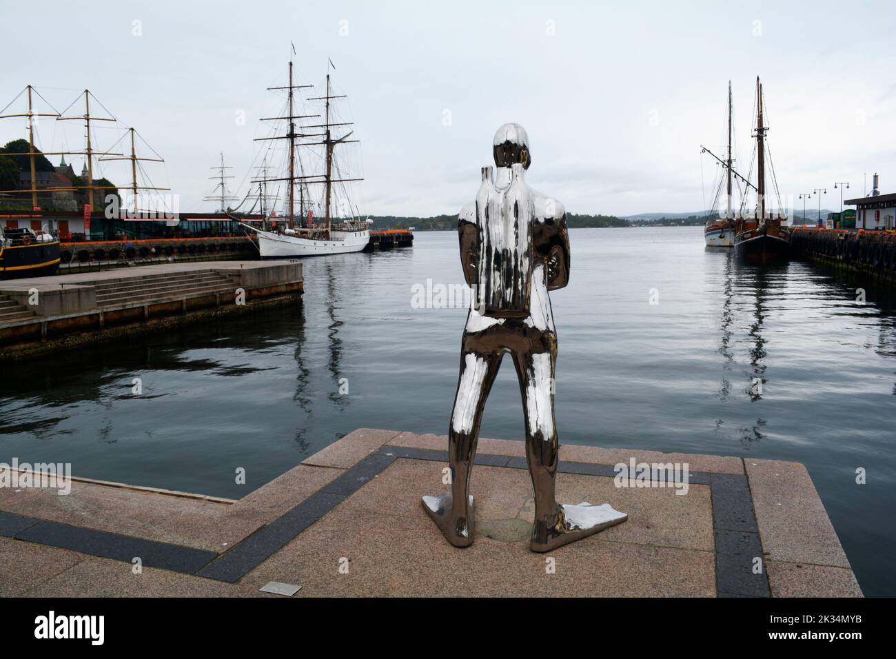 Statue de plongeur oslo Banque de photographies et d’images à haute résolution - Alamy