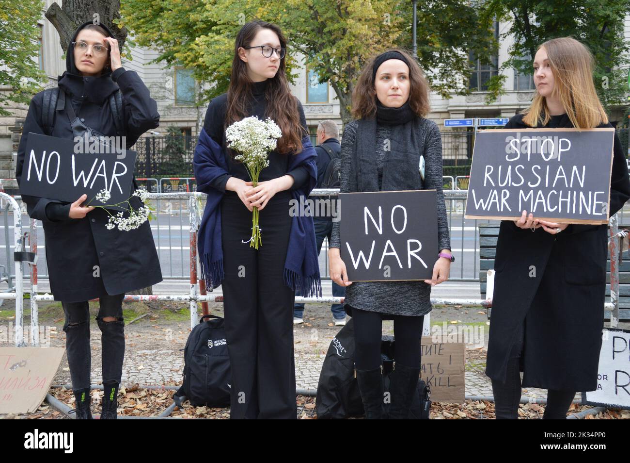 Berlin, Allemagne - 24 septembre 2022 - les femmes en noir ...