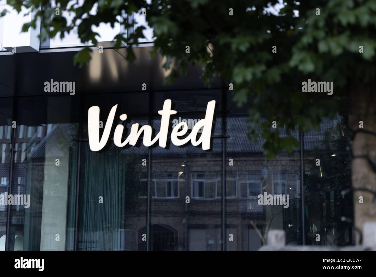 Vinted logo Banque de photographies et d’images à haute résolution - Alamy