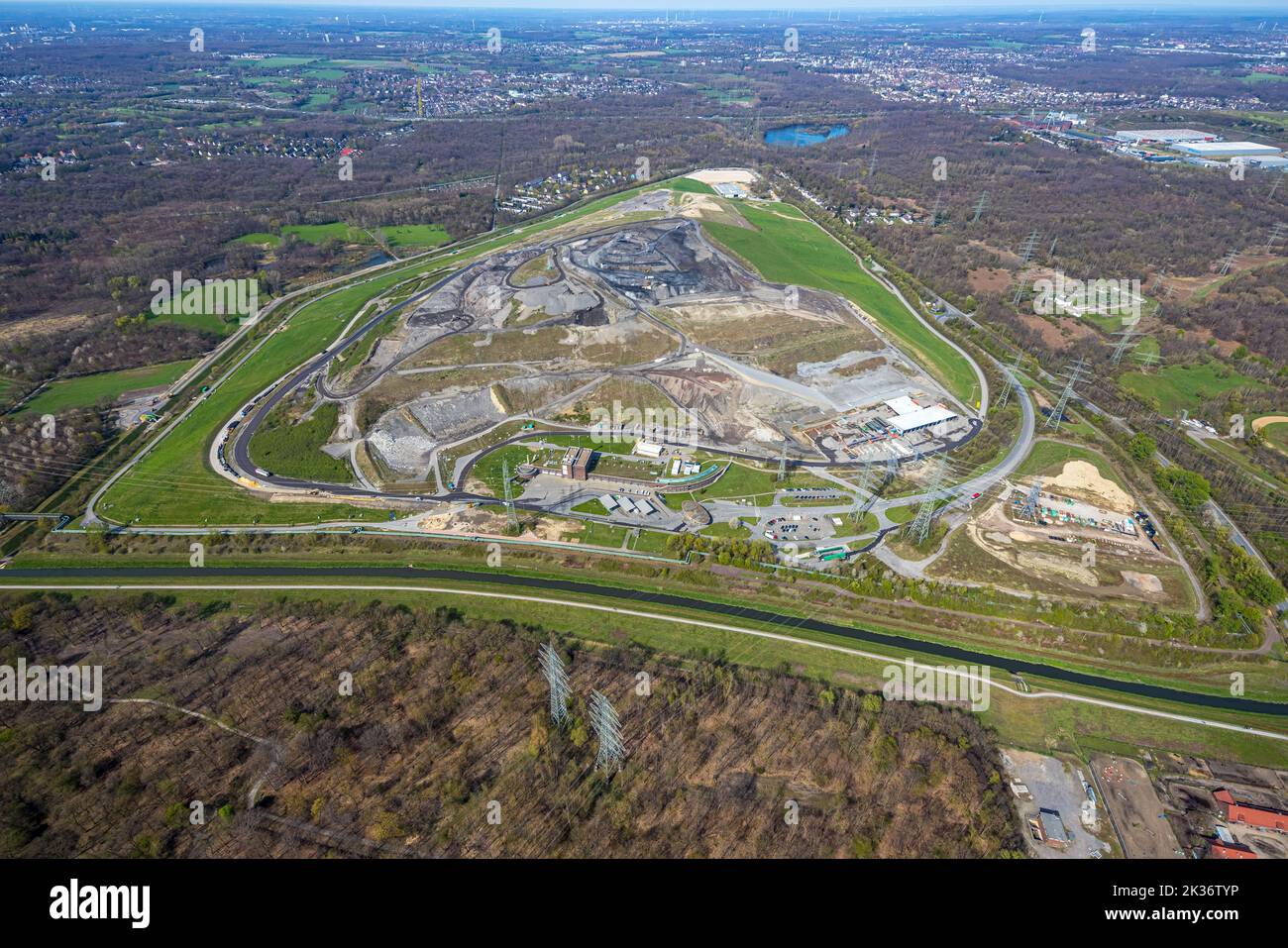 Vue aérienne, décharge centrale d'Emscherbruch, AGR Halde Gelsenkirchen ...