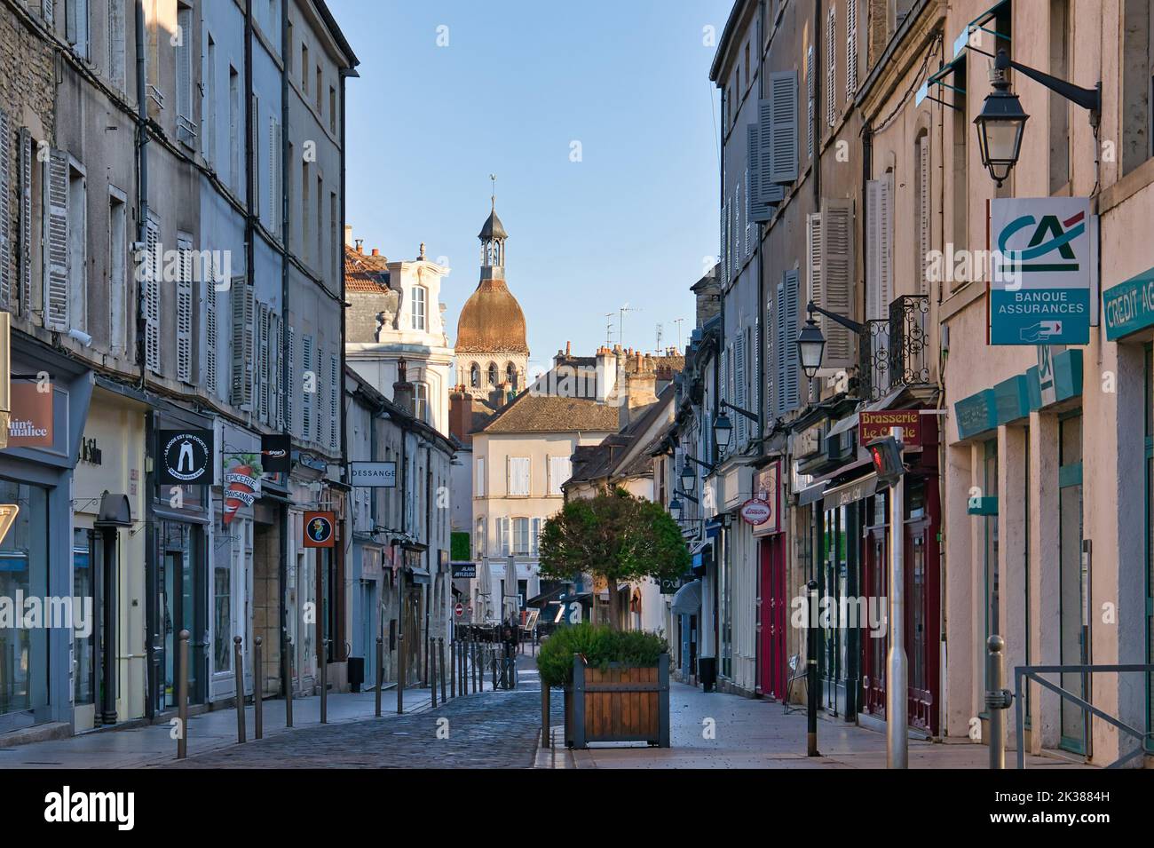 Beaune centre ville Banque de photographies et d’images à haute ...