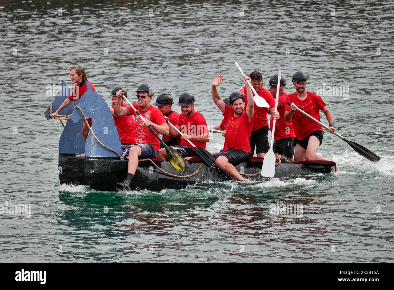 Porthleven Raft course 2022 - Festival d'art sur le marché du chantier ...