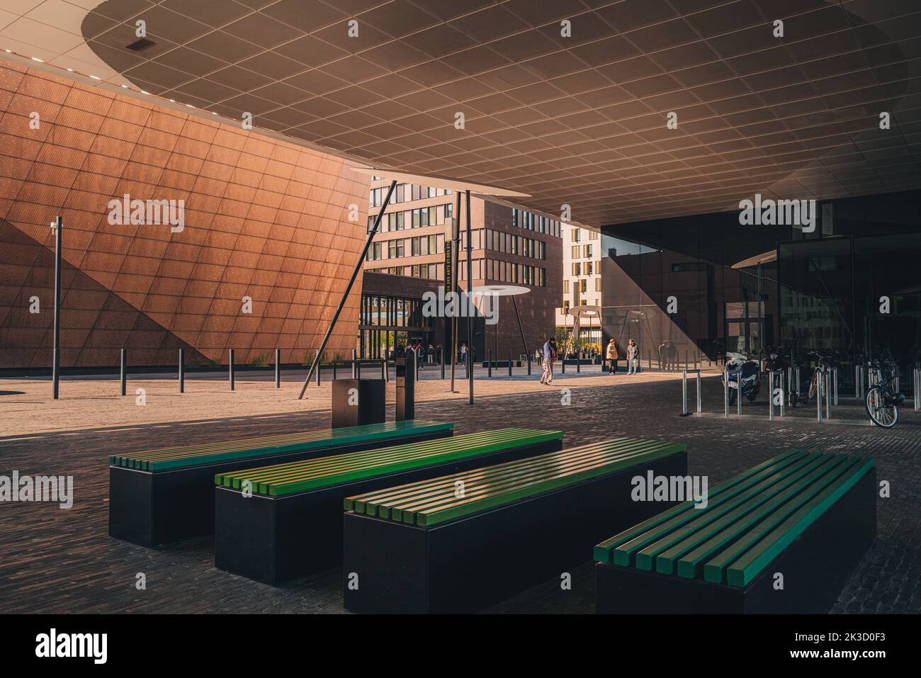 Esch Belval, Luxembourg-septembre 2022: la vie de rue dans le quartier moderne de Belval, au ...