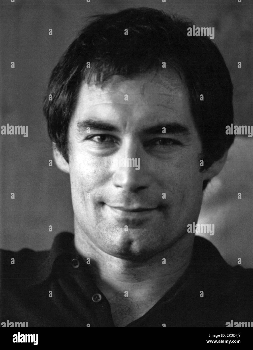 James bond 007 der hauch des todes Banque d'images noir et blanc - Alamy