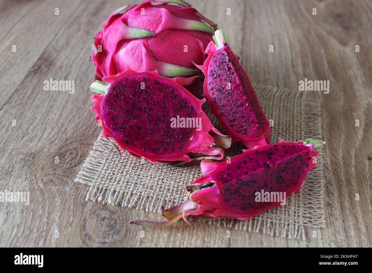 Ejder meyvesi Banque de photographies et d’images à haute résolution ...