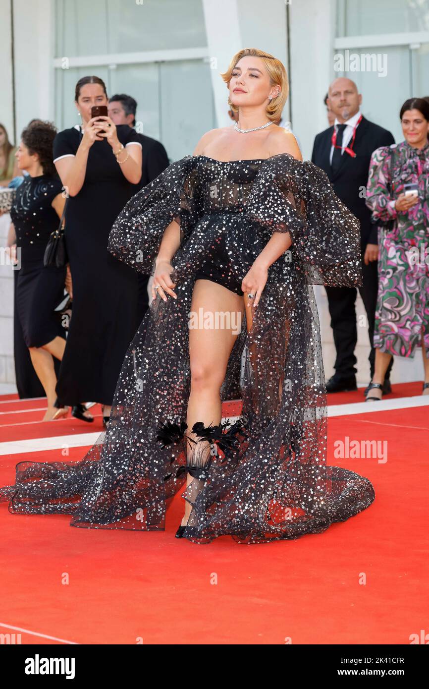 Florence Pugh assiste à la première de 'Don't Worry Darling' lors du ...