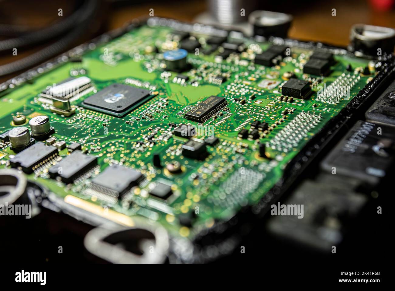 Détails de réparation de l'ecu du véhicule. Réparation de la carte ...
