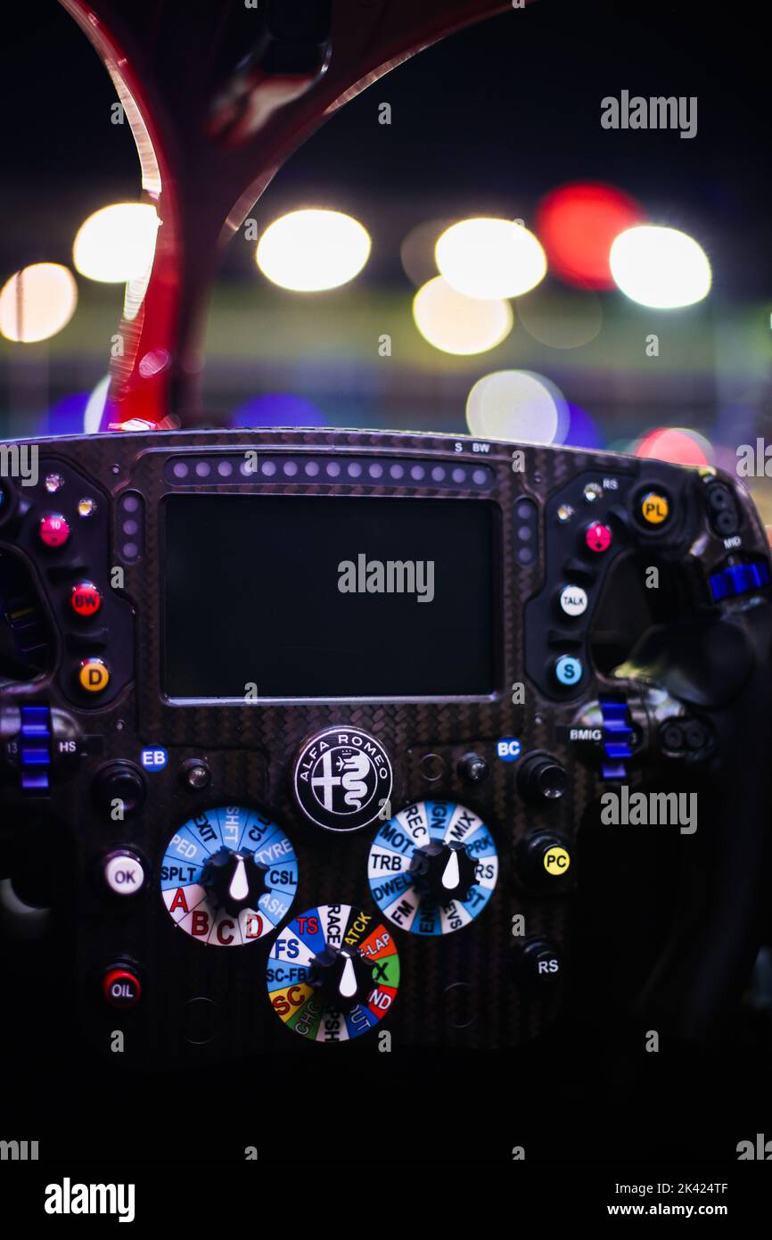 Volant, volant, Alfa Romeo F1 Team ORLEN, ambiance pendant la Formule 1 ...