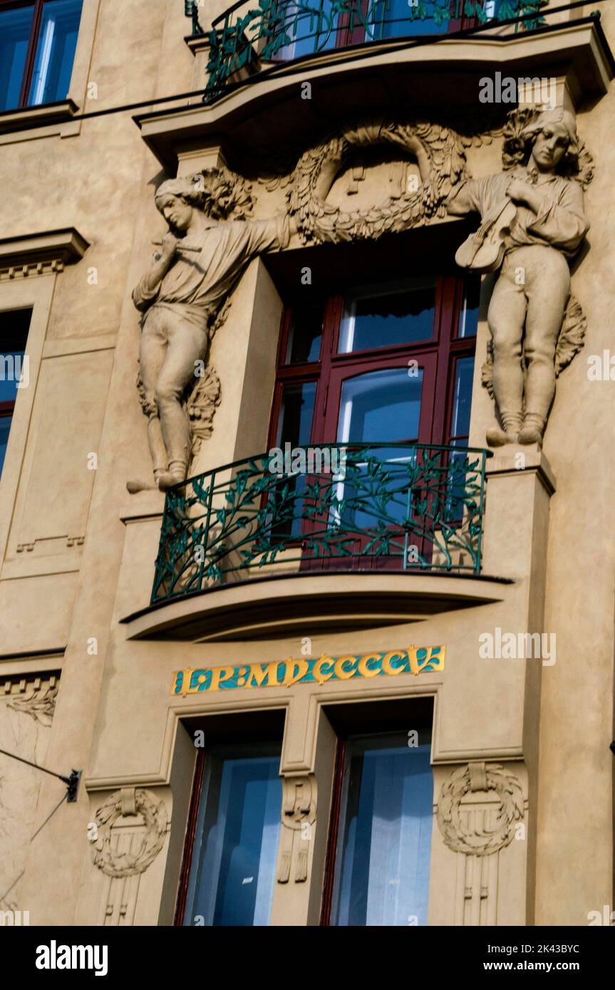Bâtiment Art Nouveau Hlahol sur Masarykovo Nábr dans le quartier de ...