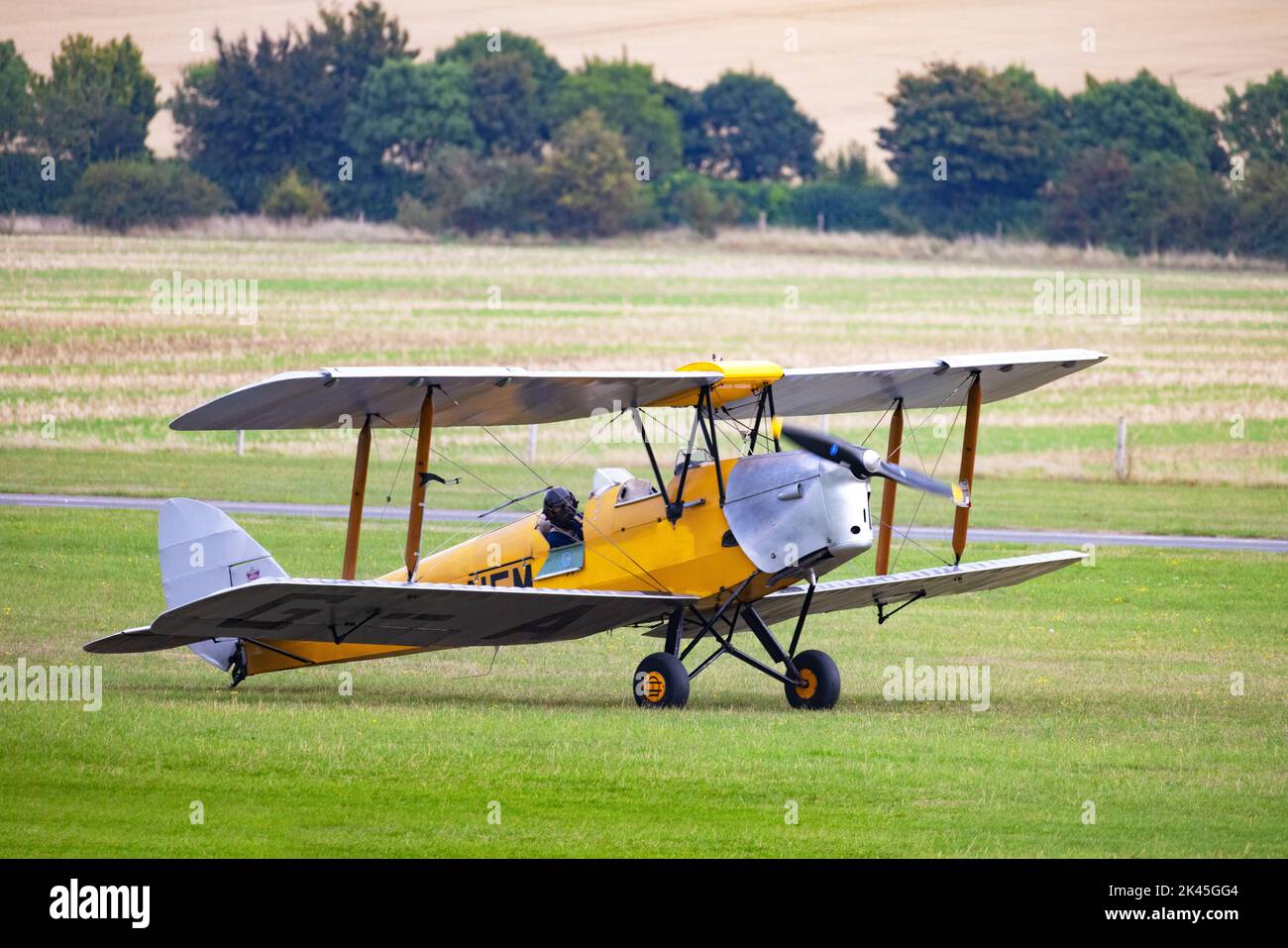Biplan d'époque ; Un avion de Havilland DH82A au sol, alias le Tiger ...