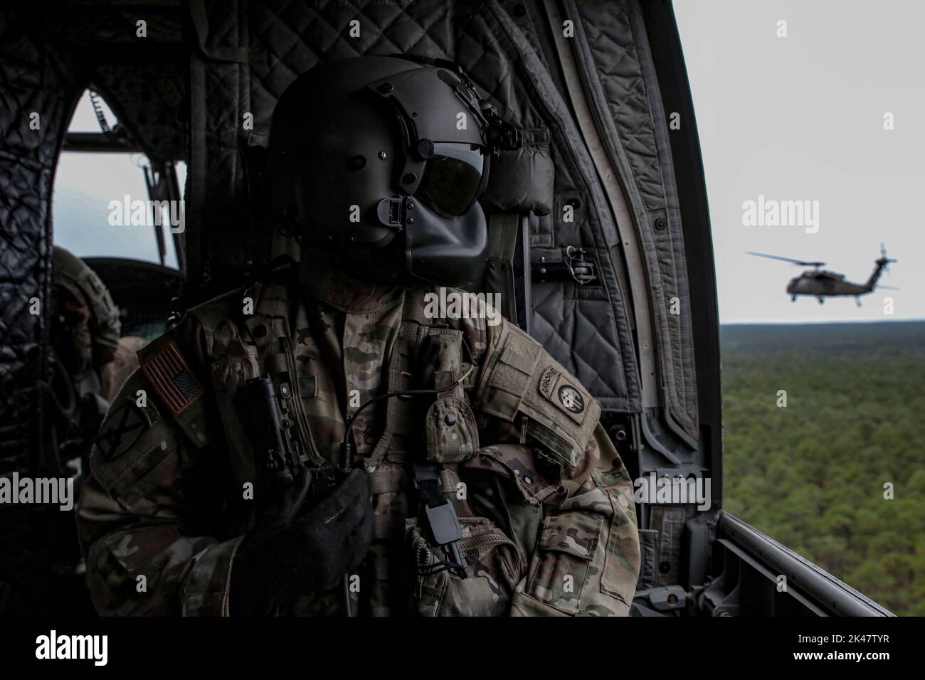 Les parachutistes affectés au stand de la 82nd Airborne Division lors d ...