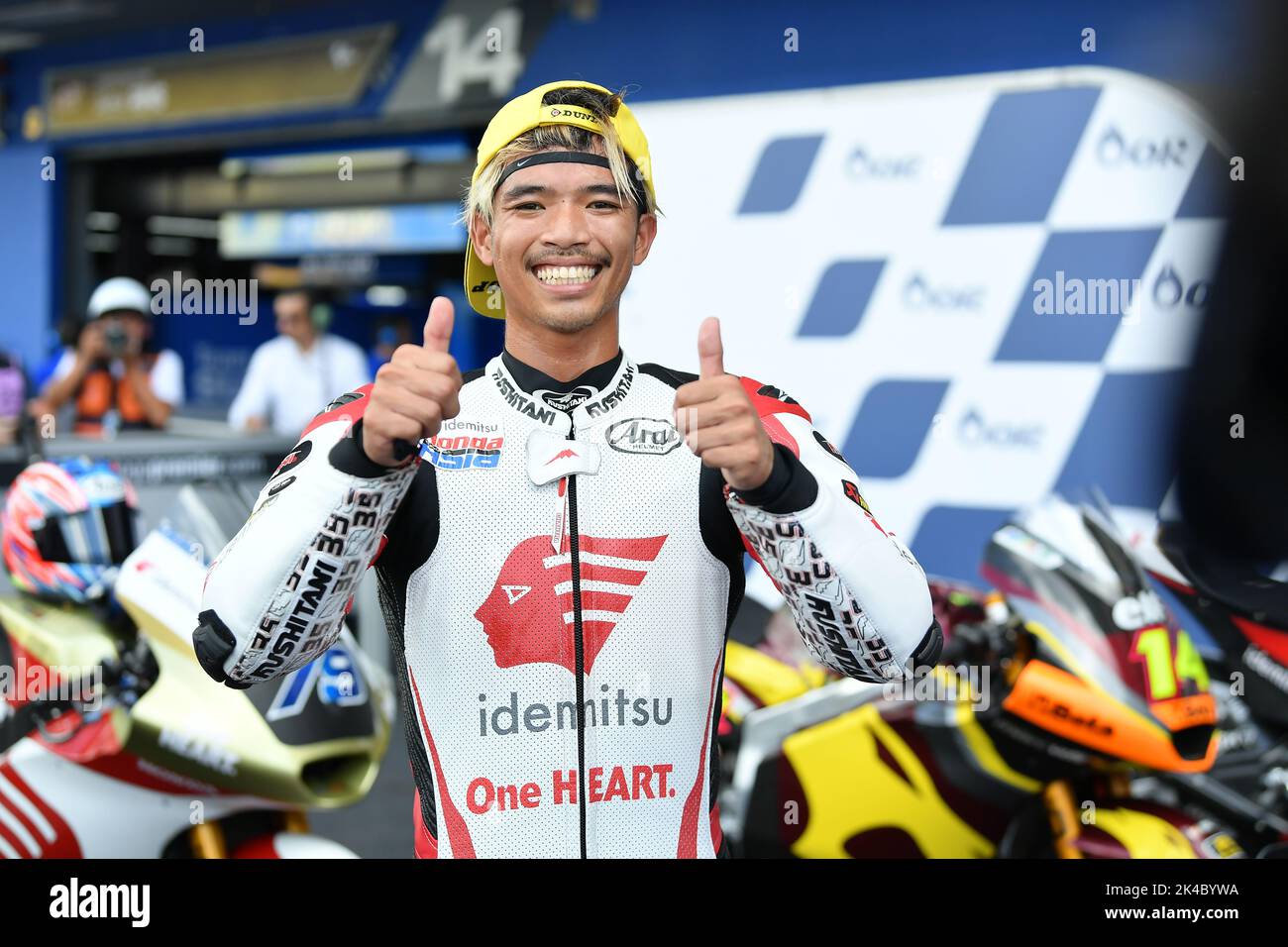 Moto2 le pilote Somkiat Chantra de Thaïlande et IDEMITSU Honda Team Asia vu au Parc ferme après ...