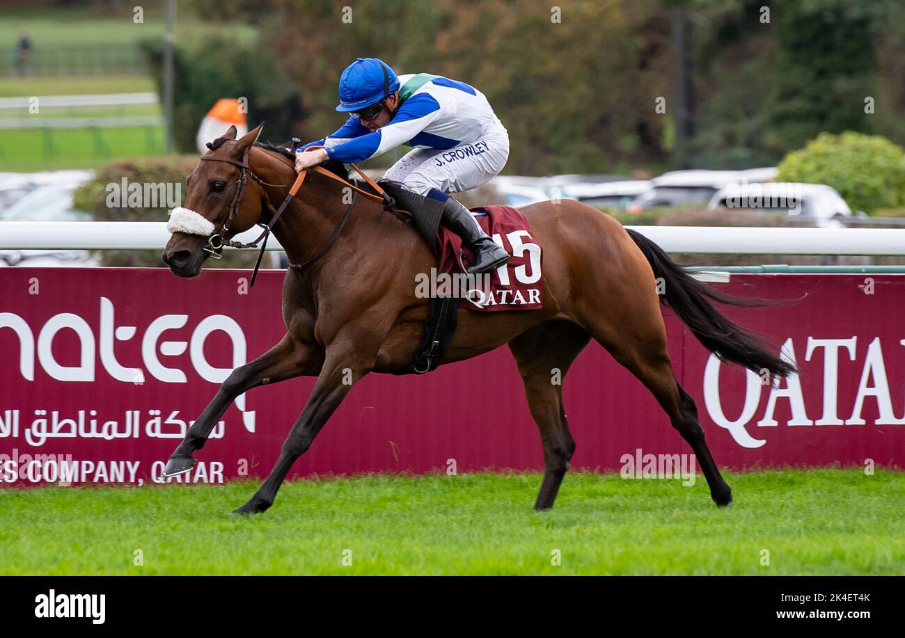 Paris, France, 02/10/2022 - Lady Princess et Jockey Jim Crowley ont ...