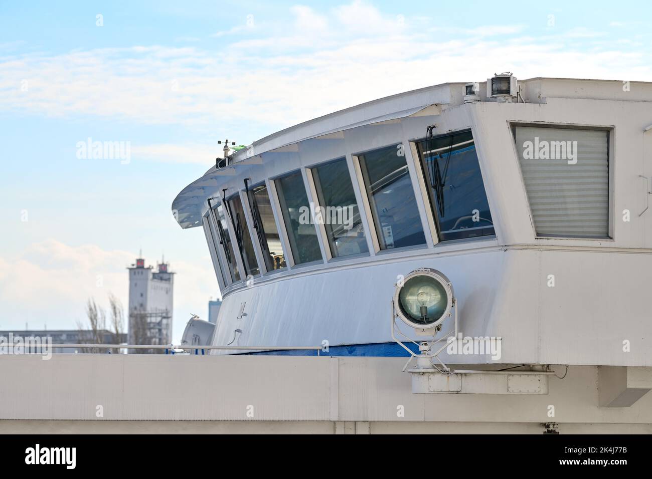 Pont de navire extérieur de capitaine, salle de marins capables pour le ...