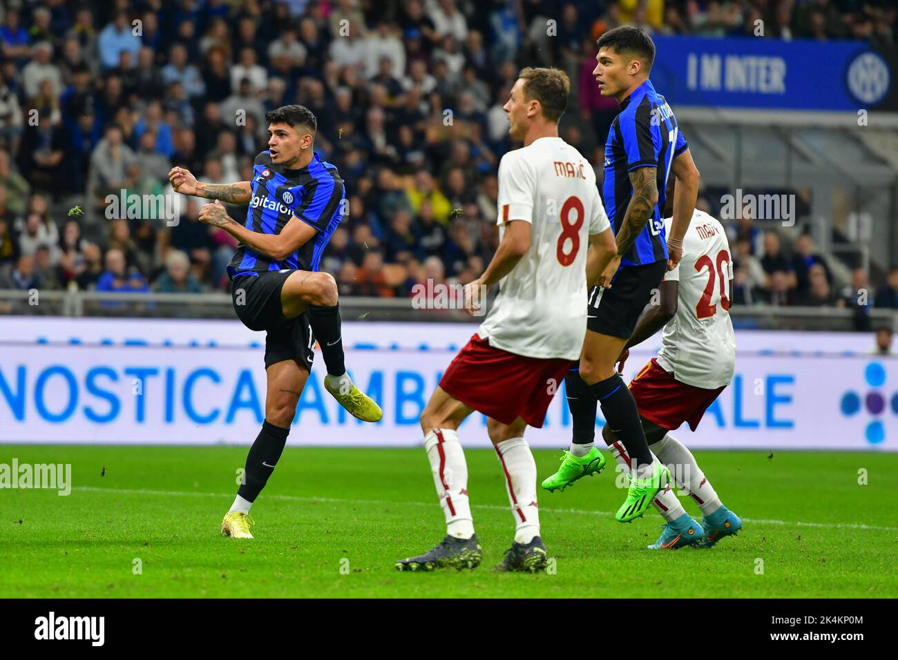 Milan, Italie. 01st, octobre 2022. Raoul Bellanova (12) d'Inter vu ...