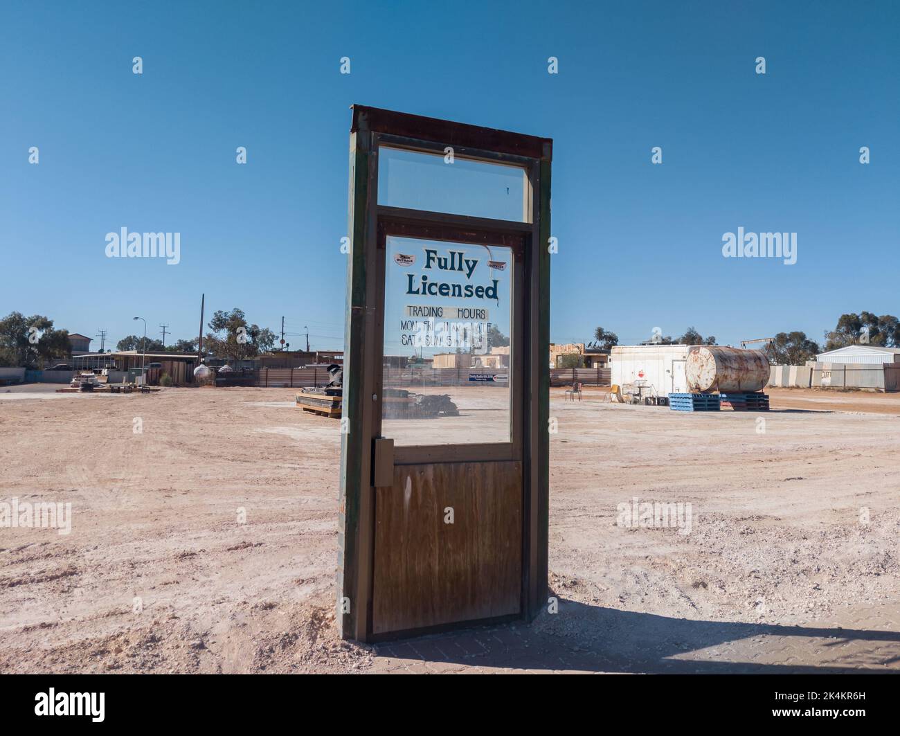 Porte du bar Banque de photographies et d’images à haute résolution - Alamy