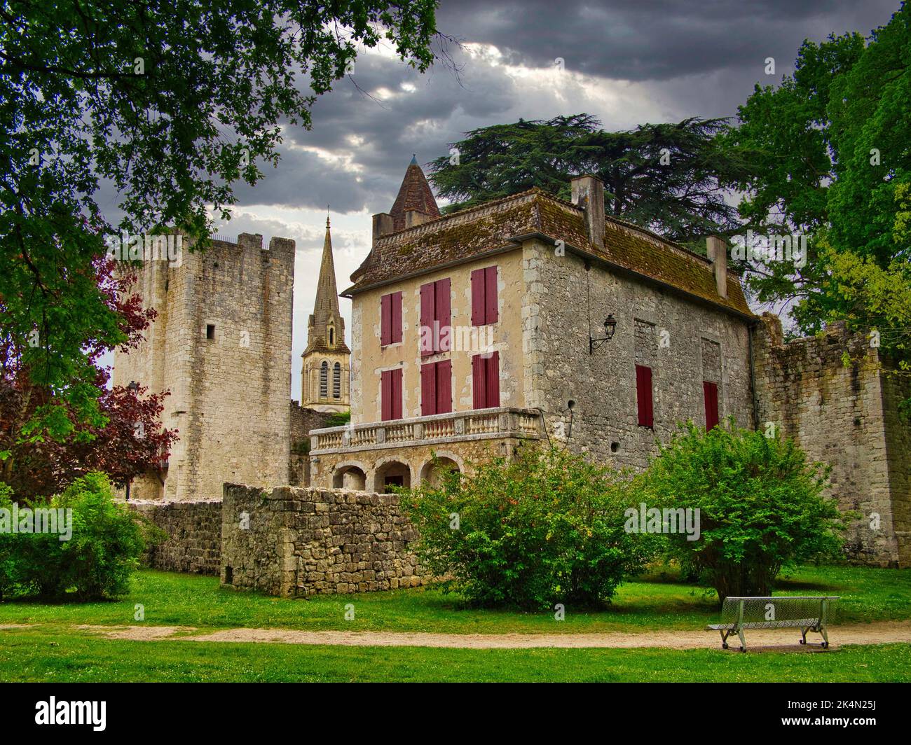 Eymet dordogne Banque de photographies et d’images à haute résolution ...