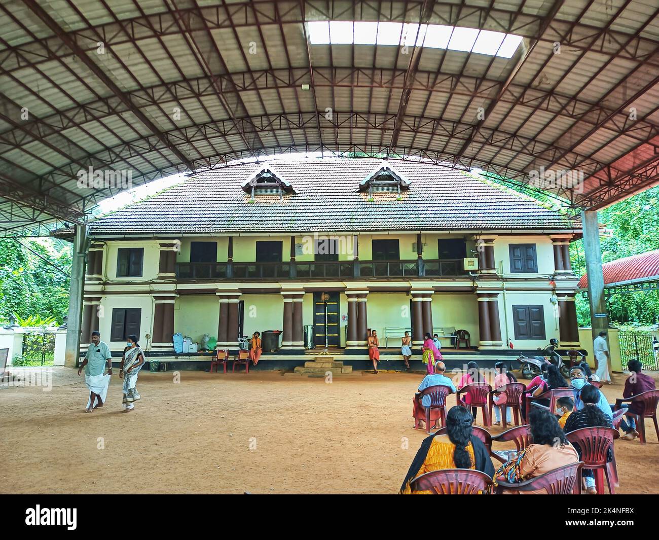 Pambummekattu mana,Pammumekattu temple,Pambummekattu temple sarppakavu,sarppakavu,temple de ...